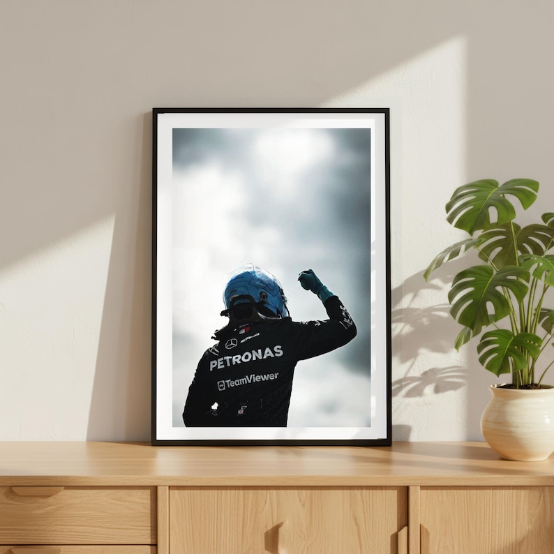 George Russell Poster, Formula 1 Motivational Print, Black and White ...