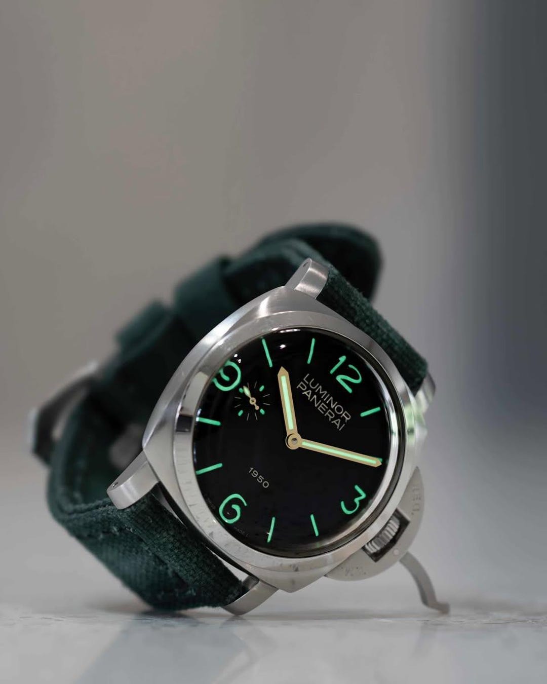 Uhrenarmband dunkel waldgrün – Band handgefertigt im Military Stil ...