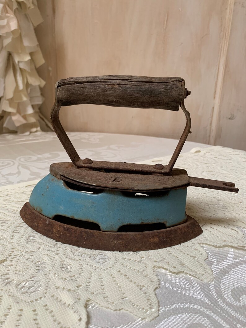 Antique Coleman cool Blue Model 4A Propane Iron, Vintage Gas Pressing ...