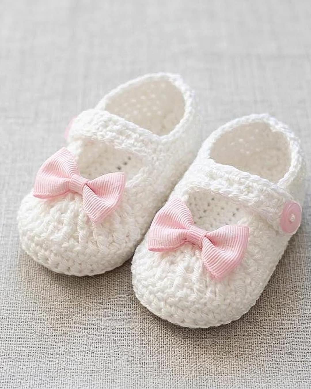 Sweet Step Baby Booties Crochet Pattern PDF | Beginner Baby Booties ...