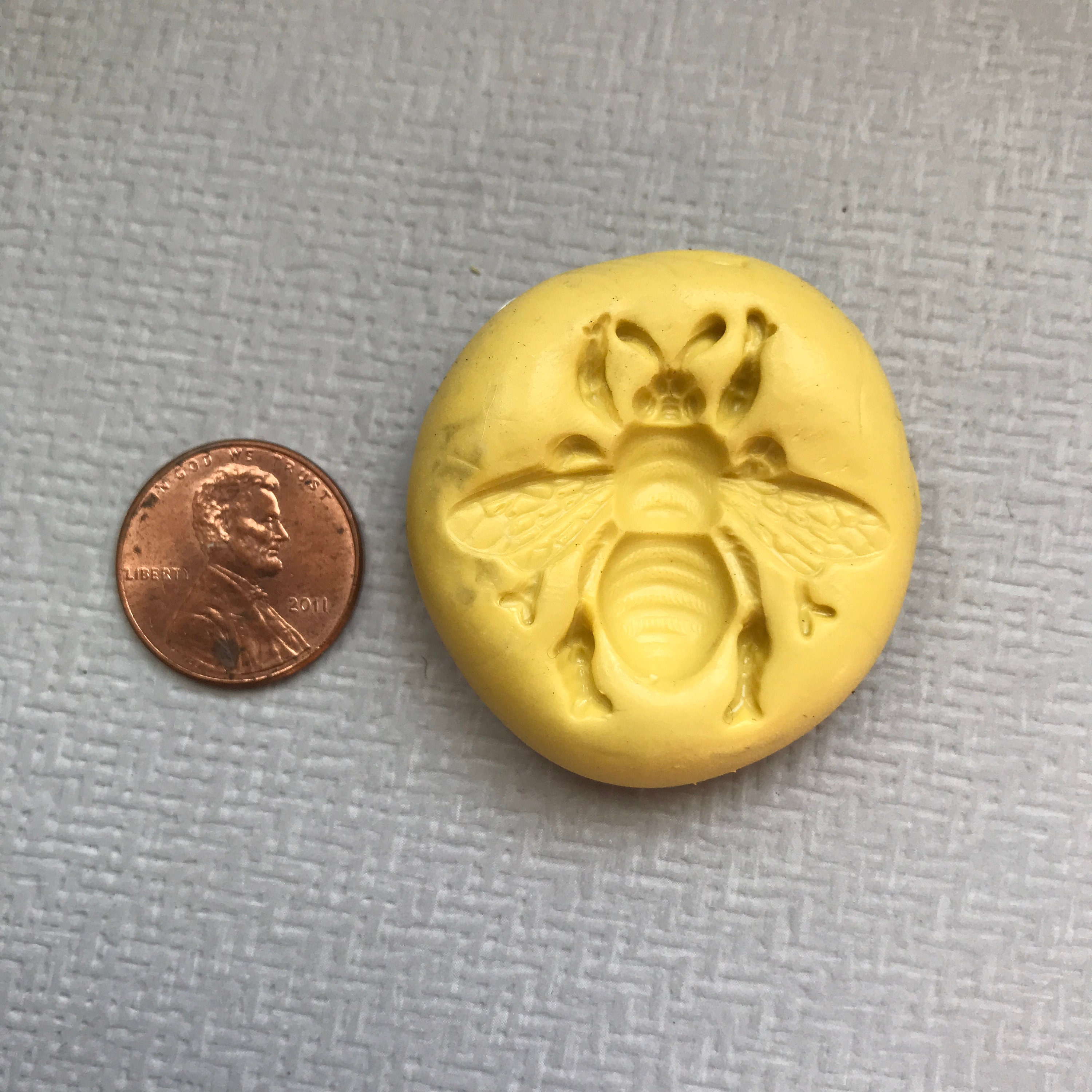 Silicone Bee Mold for Resin, Clay, or Fondant - Etsy