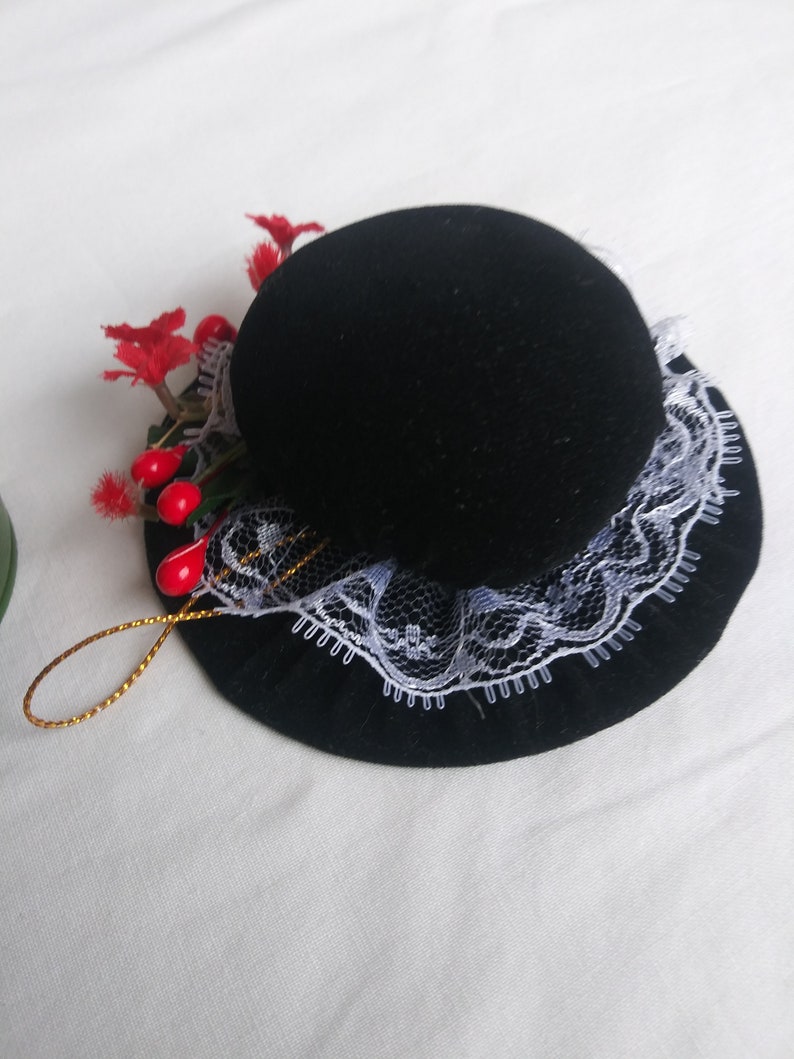 Set of 2 Vintage Pin Cushion /hat Pin Cushion and Wooden Round - Etsy