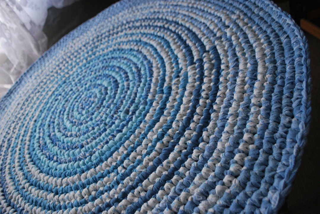Blue and White Handmade Circle Rug - Etsy