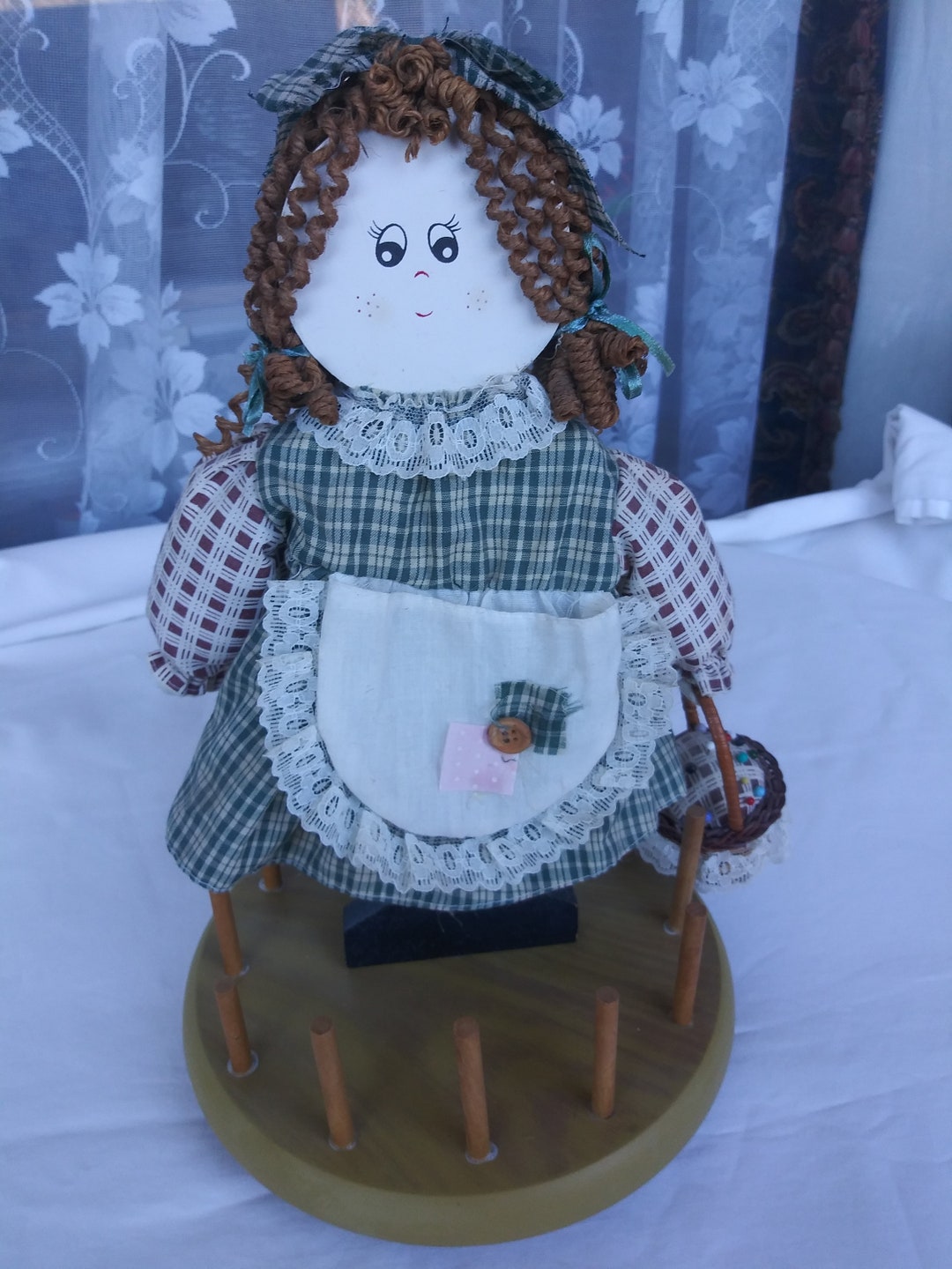 Vintage Wooden Doll Thread Spool Caddy & Scissor Holder / Sewing Room ...