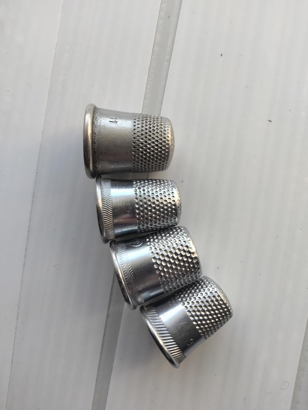 4 Pieces Vintage Metal Thimbles - Etsy