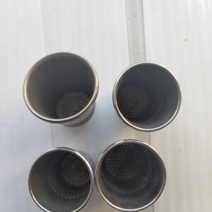 4 Pieces Vintage Metal Thimbles - Etsy