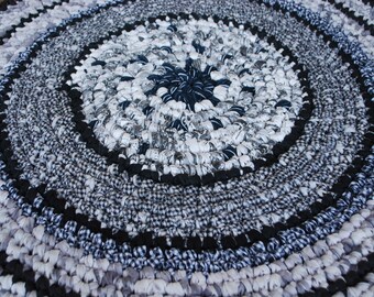 Red Black White Handmade Circle Rug | Etsy