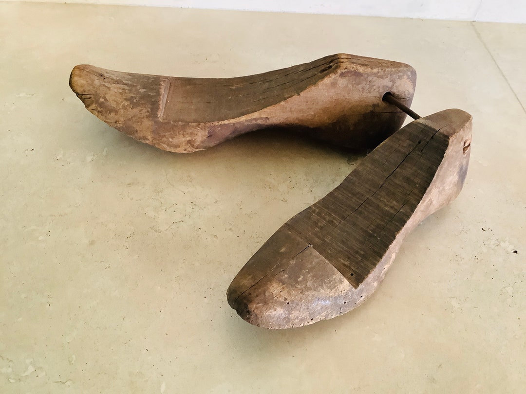 Antique Wooden Cobbler Shoe Molds / Forms, Primitive Hand Carved Shoe ...