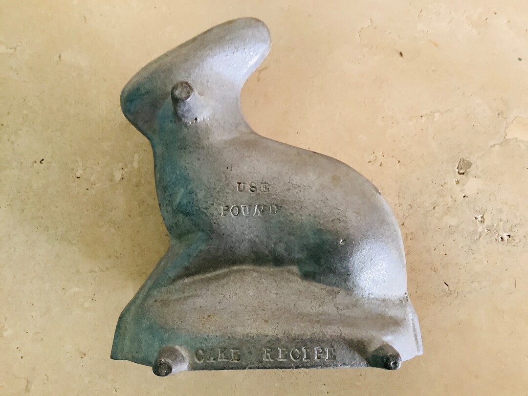 Vintage Cast Aluminum Bunny Rabbit Cake Mold / Pound Cake Mold ...