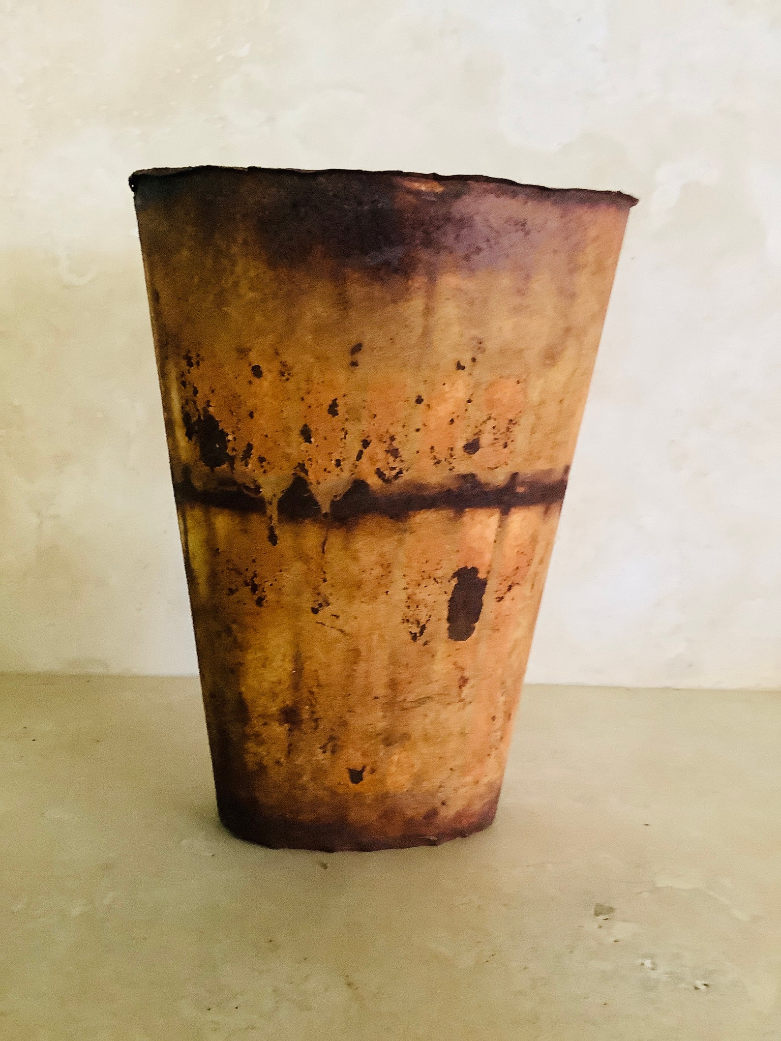 Vintage Rusty Flower Bucket / Trash Can / Metal Primitive Pail - Etsy