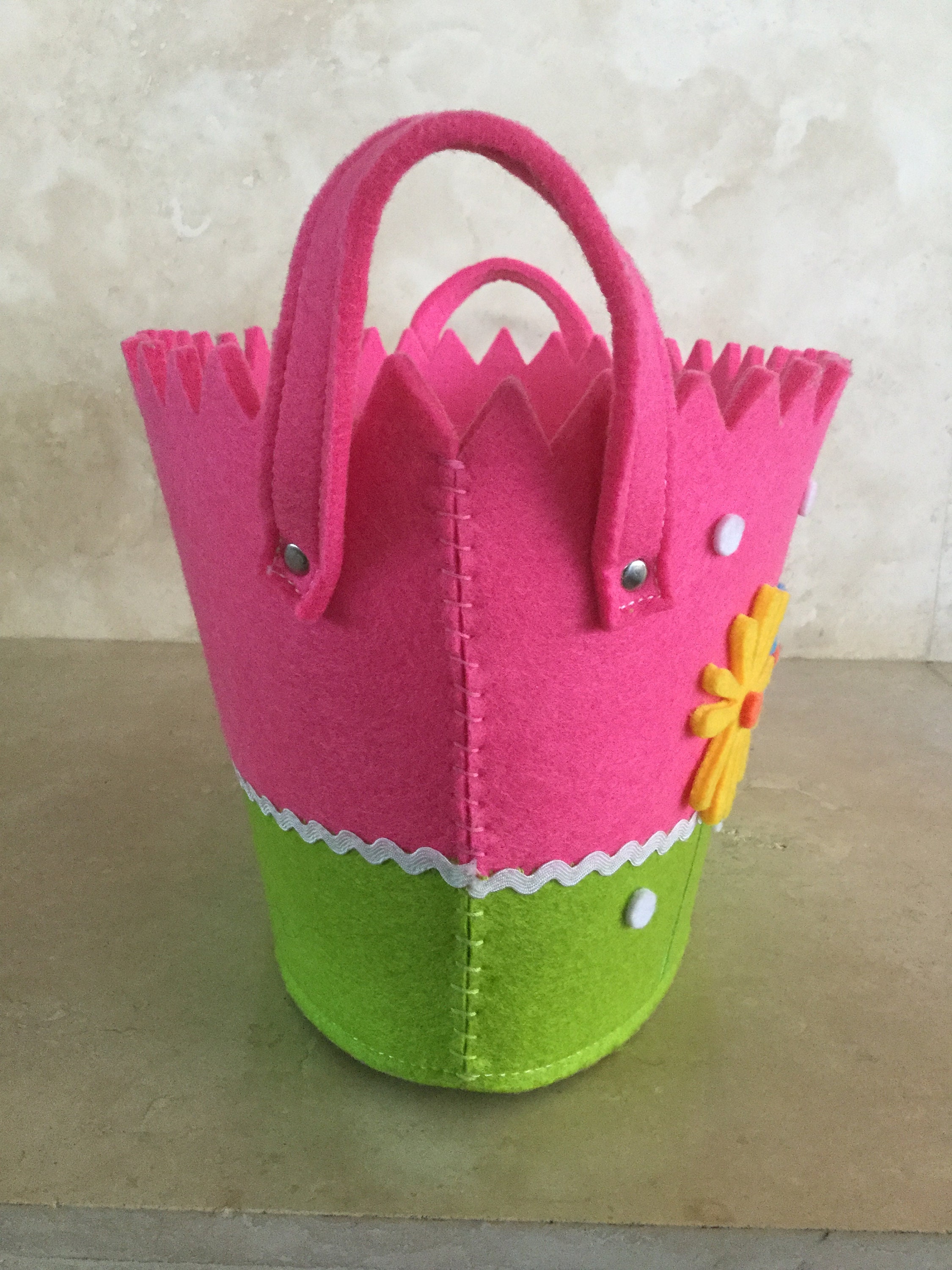 Adorable Large Felt Easter Basket / Easter Decoration | Etsy