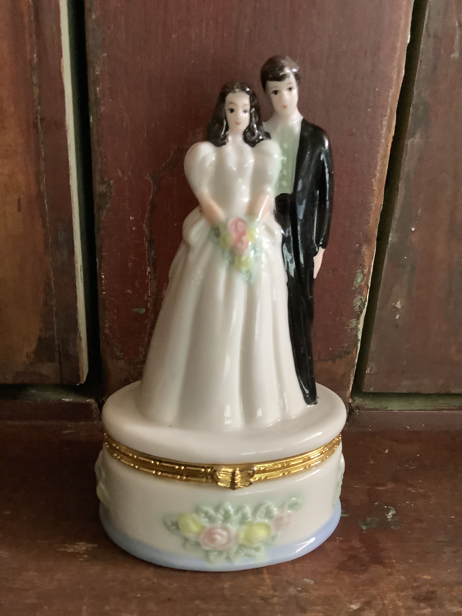 Hand Painted Porcelain Bride and Groom Limoge Like Jewelry Box - Etsy