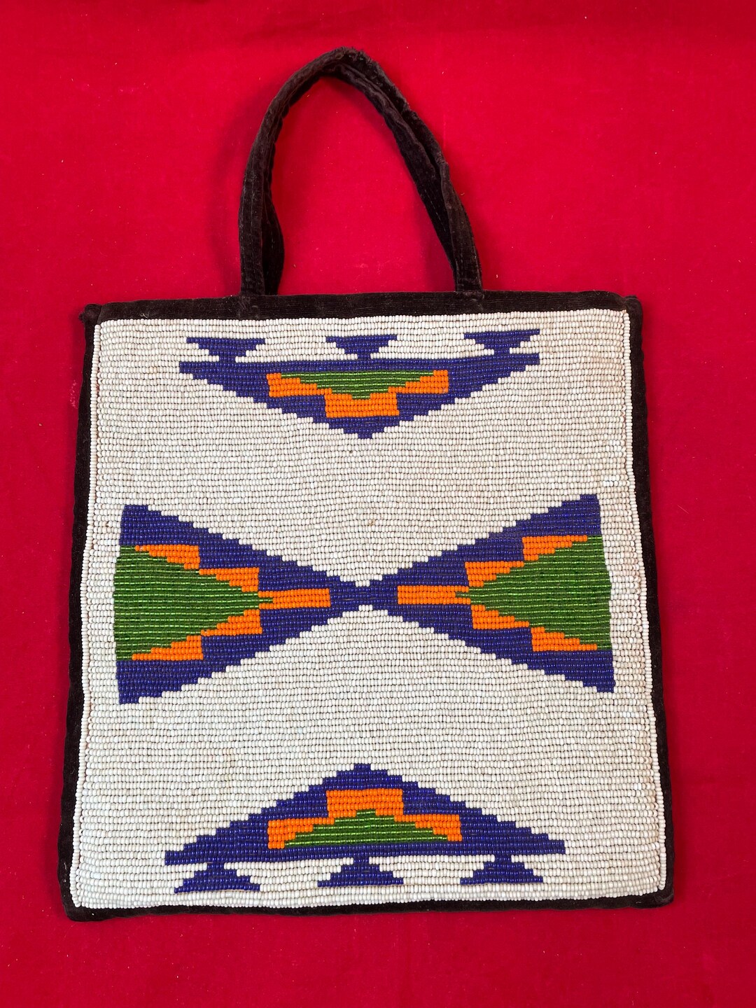 Antique Native American Beaded Bag With Trade Cloth Medicine Bag Pipe ...