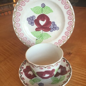 Antique Stick Spatterware Plates Cups and Saucers Spongeware Pottery ...