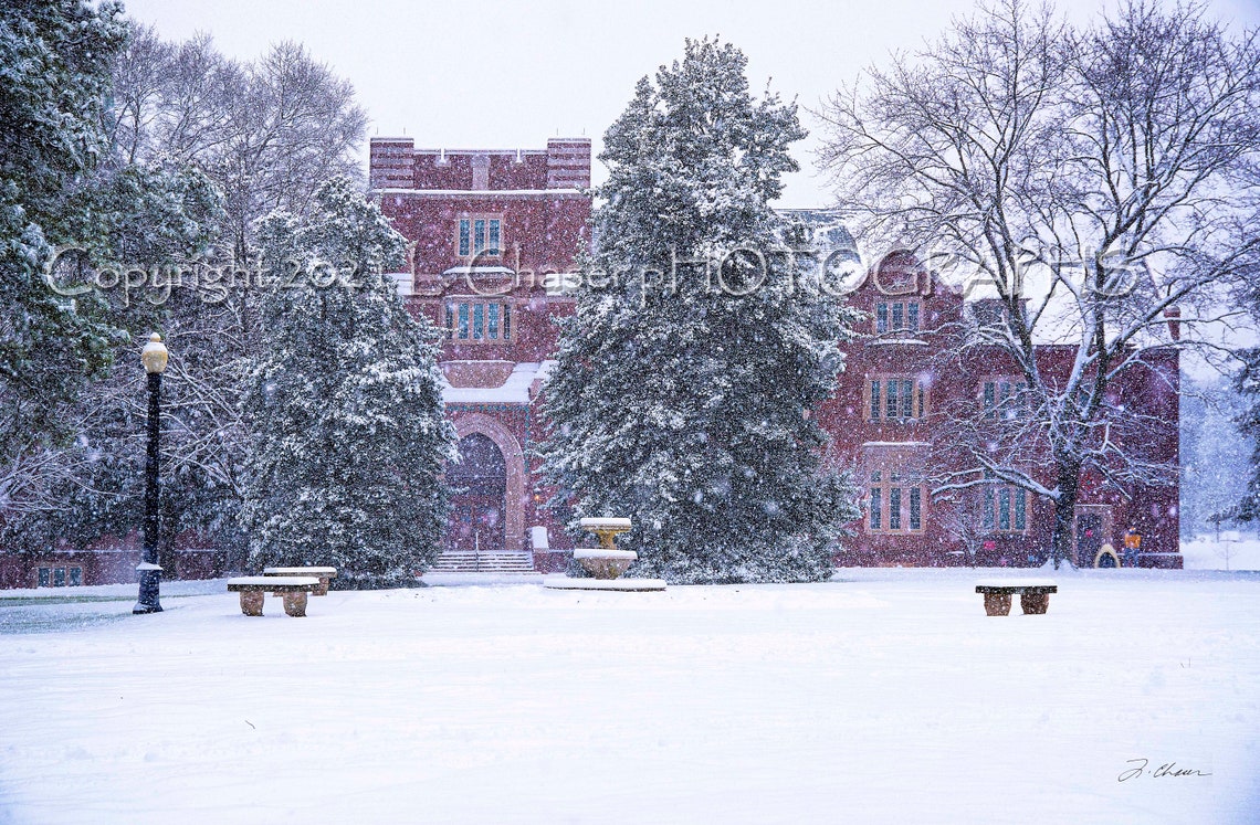 Snow Day University of Richmond U of R - Etsy