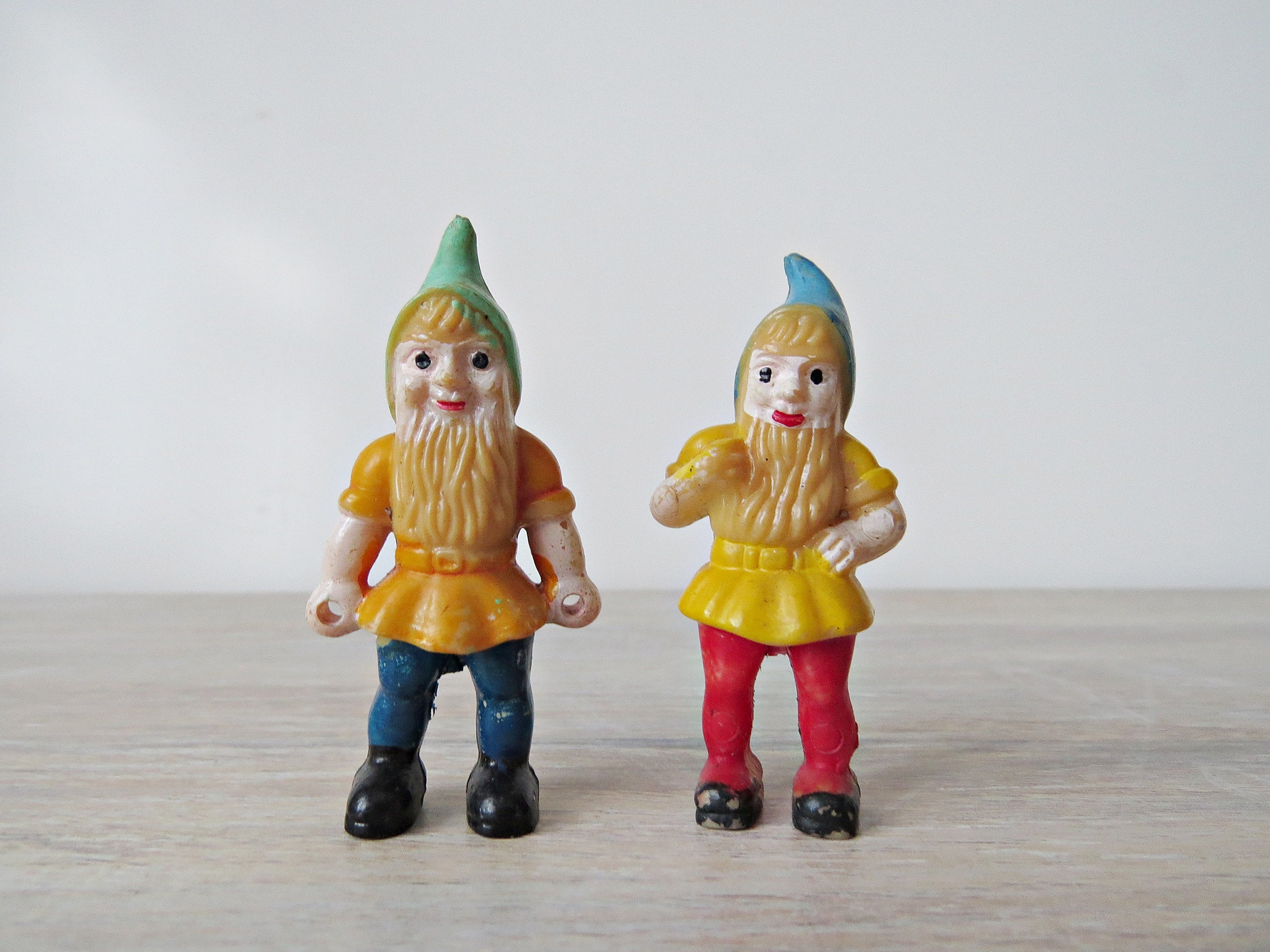 Plastic Gnomes for sale | Only 3 left at -65%