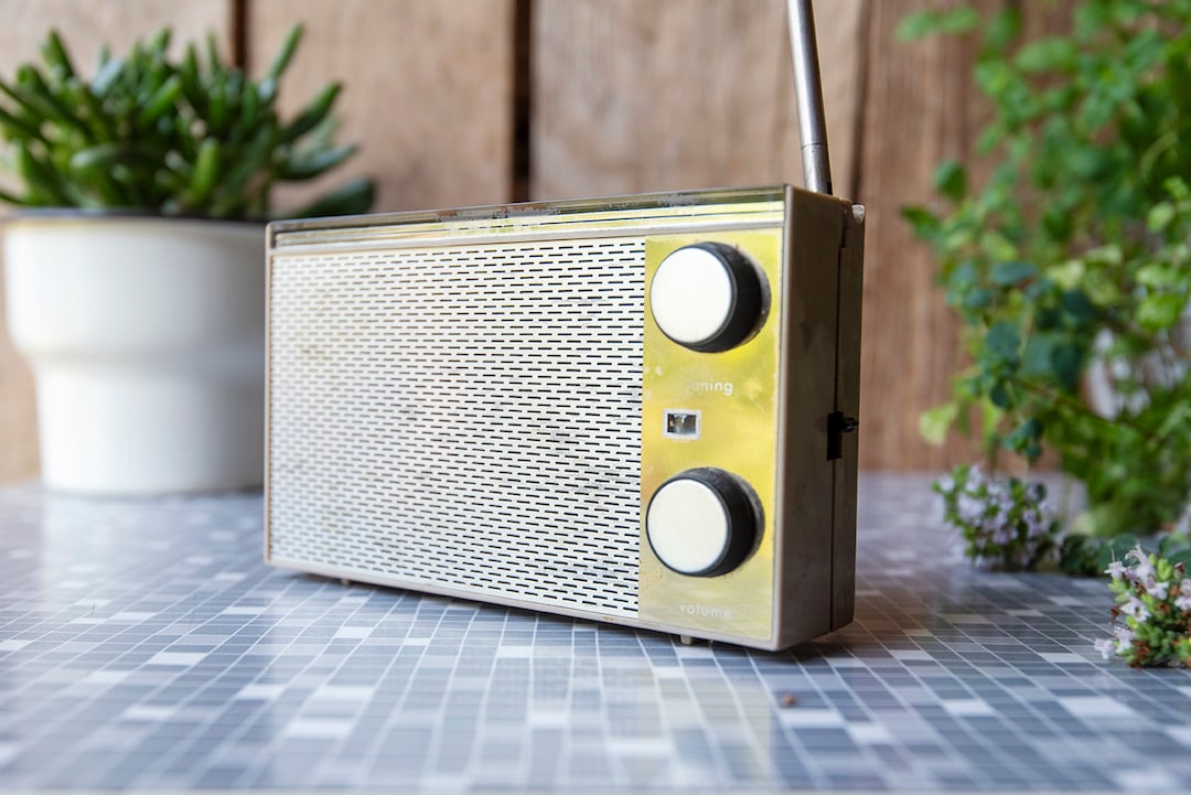 Vintage Space Age Philips Transistor Radio - Etsy