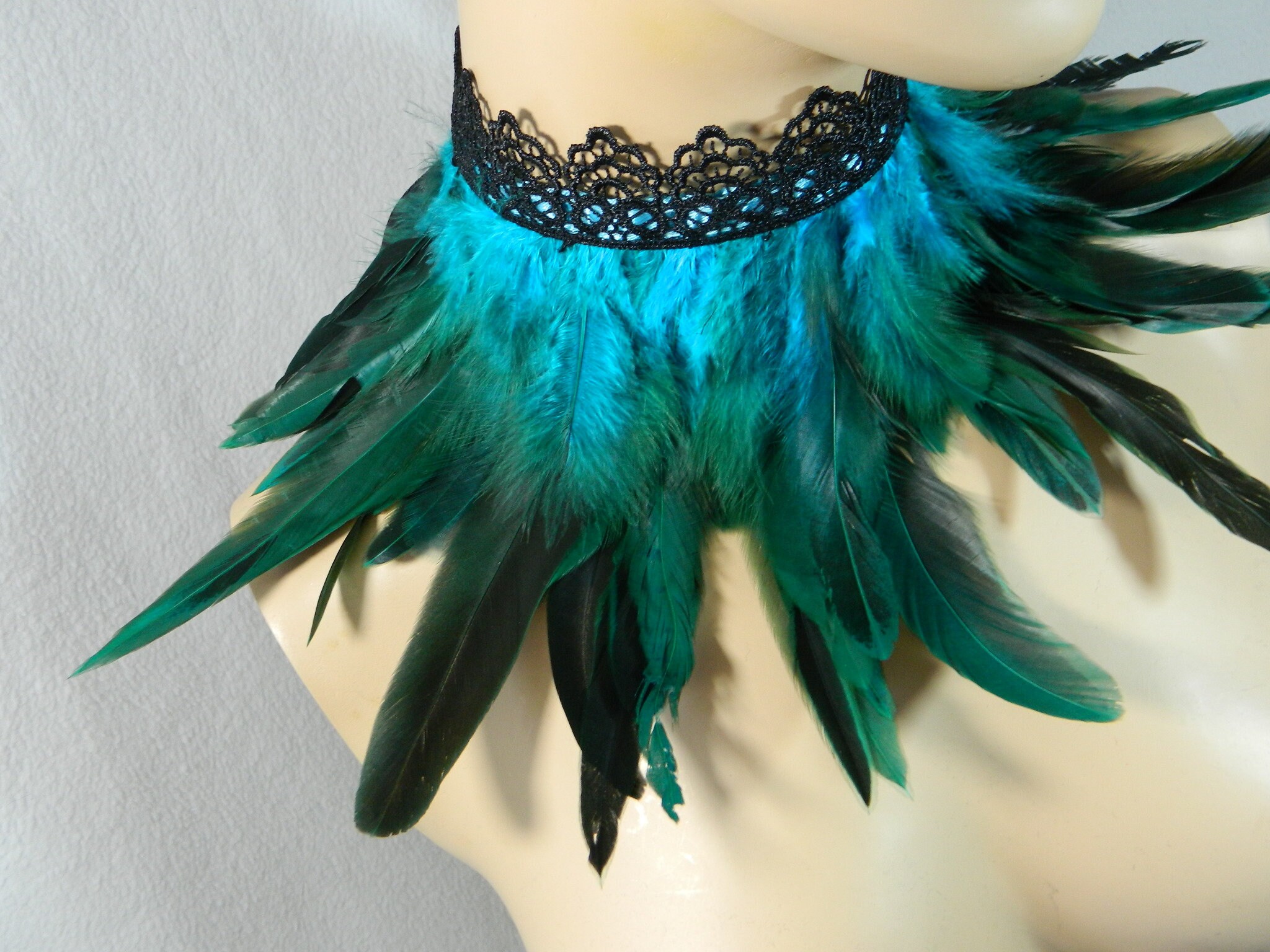 Turquoise Feather Collar: Burlesque Costume Necklace, Samba Outfit - Etsy