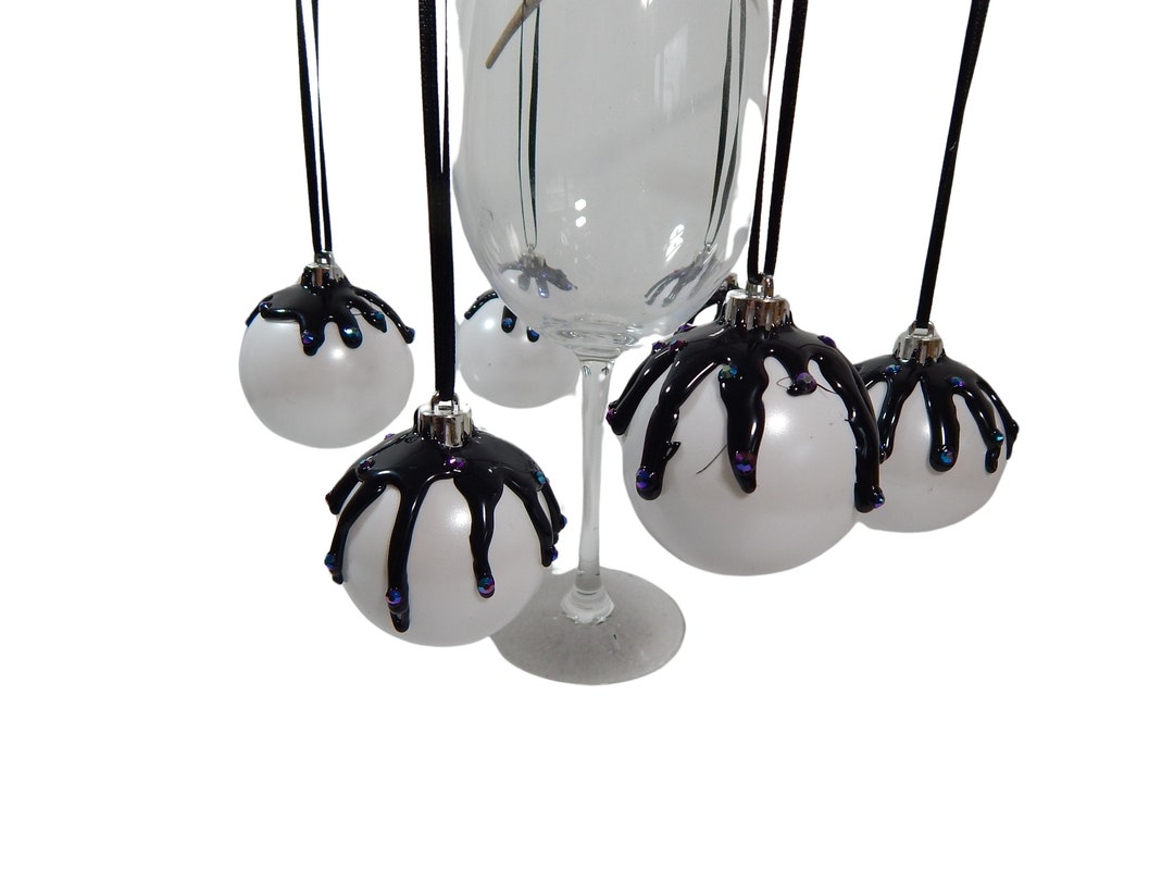 Set of 6 Goth'mas Baubles, Goth Christmas Ornament, Goth Xmas ...