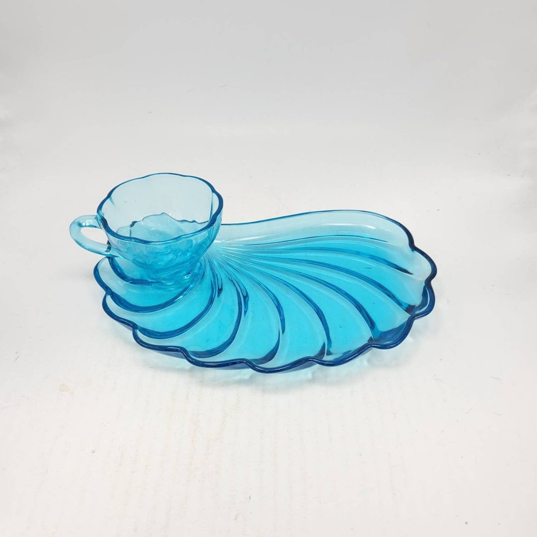 Vintage Capri Snack Set, Hazel Atlas Seashell, Blue Swirl Colonial ...