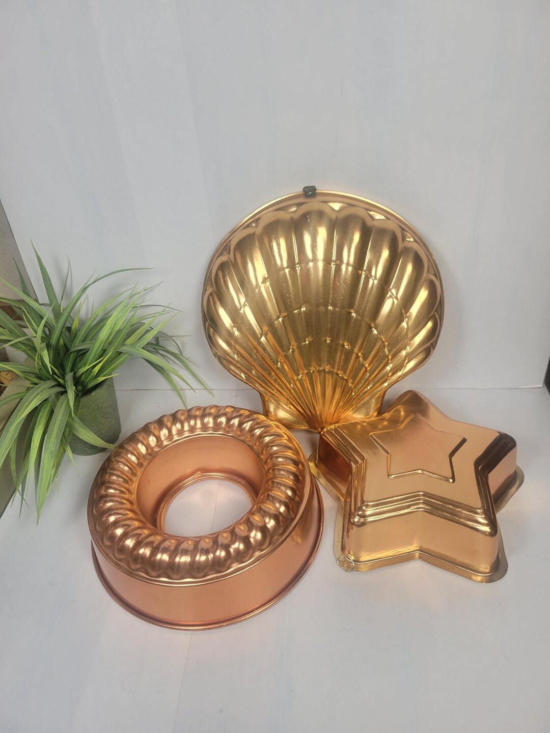 3 Vintage Jello Molds, Cake Pans, Copper Tone Star Shell Ring - Etsy