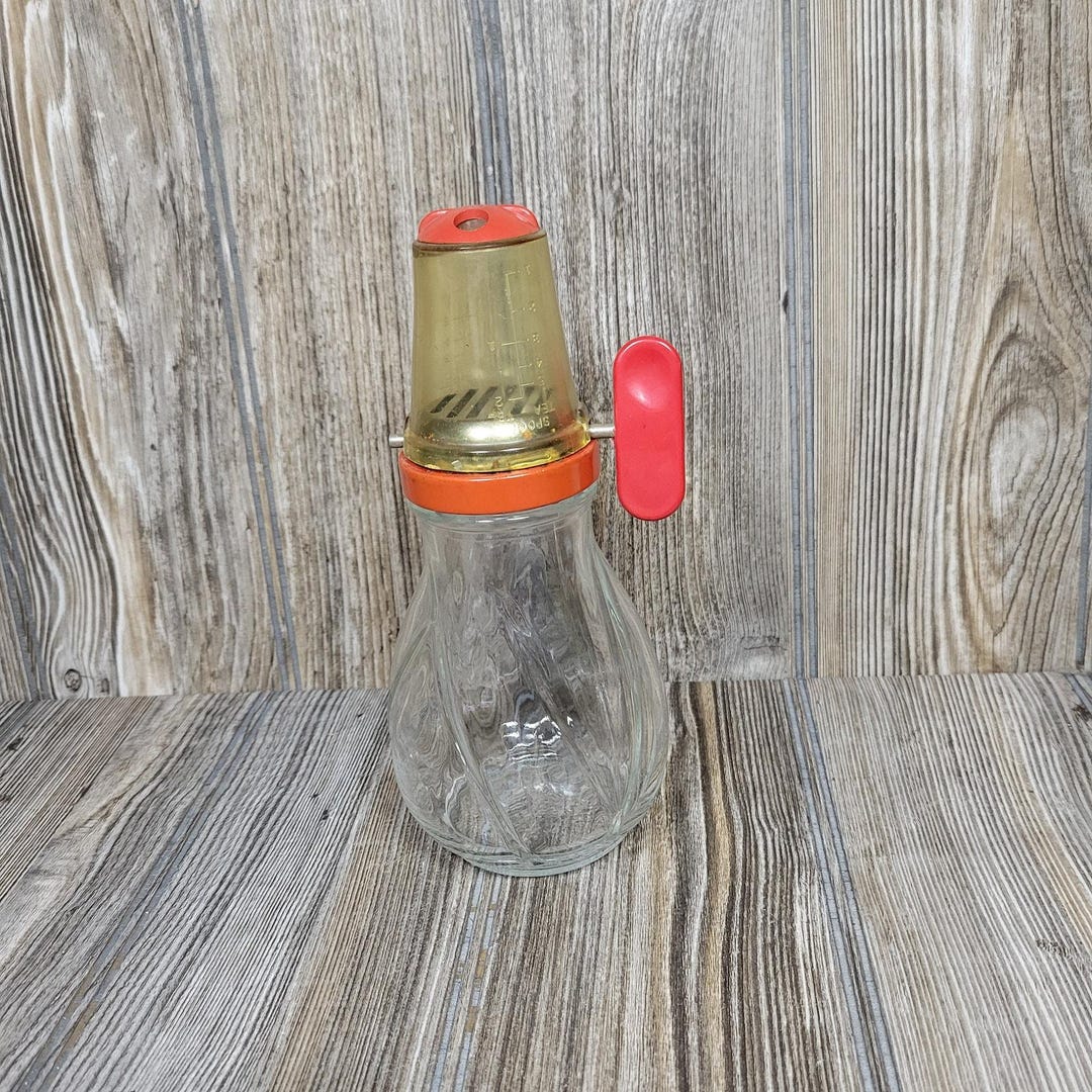 Vintage Nut Chopper, Glass W/red, Plastic Measuring Cover Top - Etsy