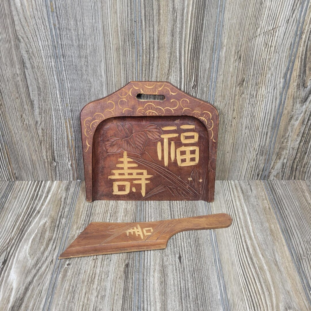 Vintage Crumb Catcher, Silent Butler Wood Carved, Asian Design - Etsy
