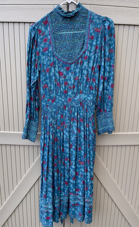Vintage Granny Gown style dress in Aqua Blue floral d… - Gem