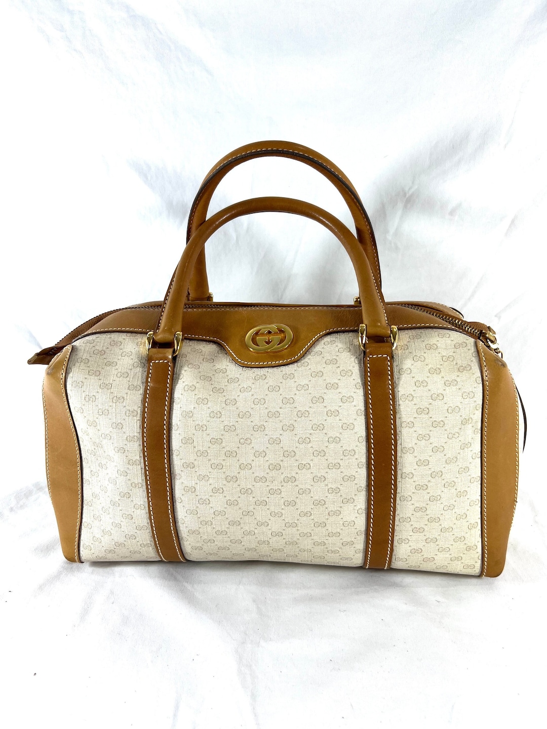 GUCCI Authentic Ivory Canvas Tan Leather Trim Boston GG Supreme Canvas ...
