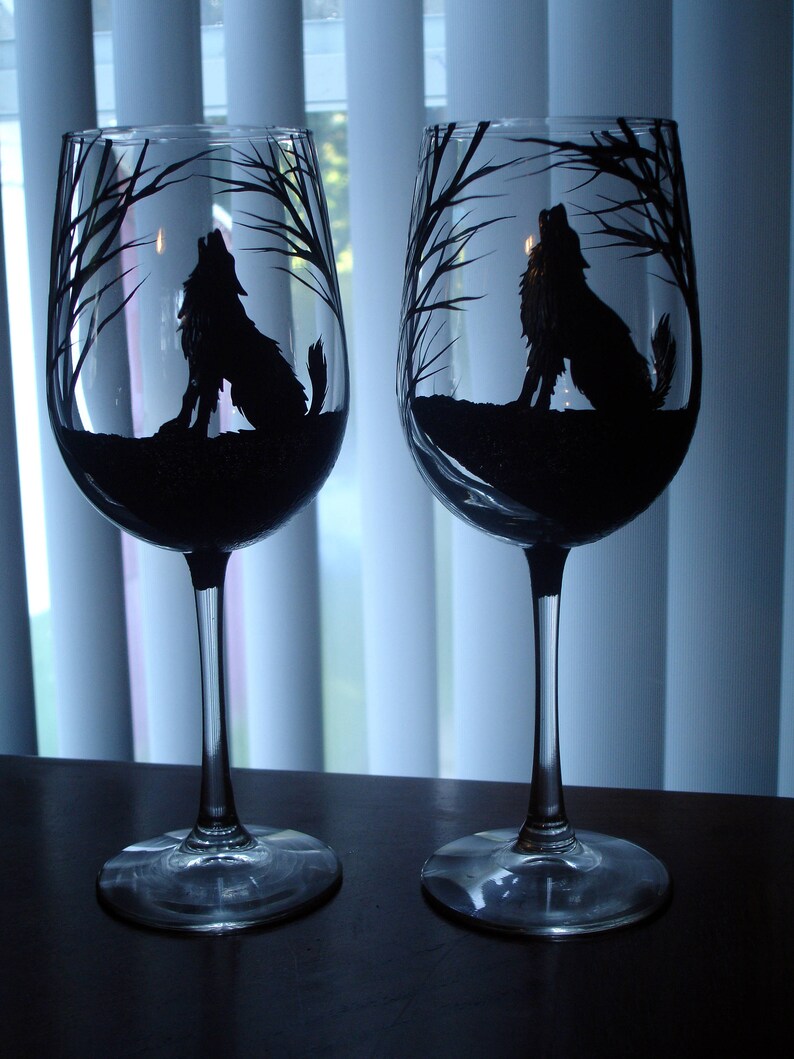 1 Hand Painted Wolf Wine Glass - Etsy