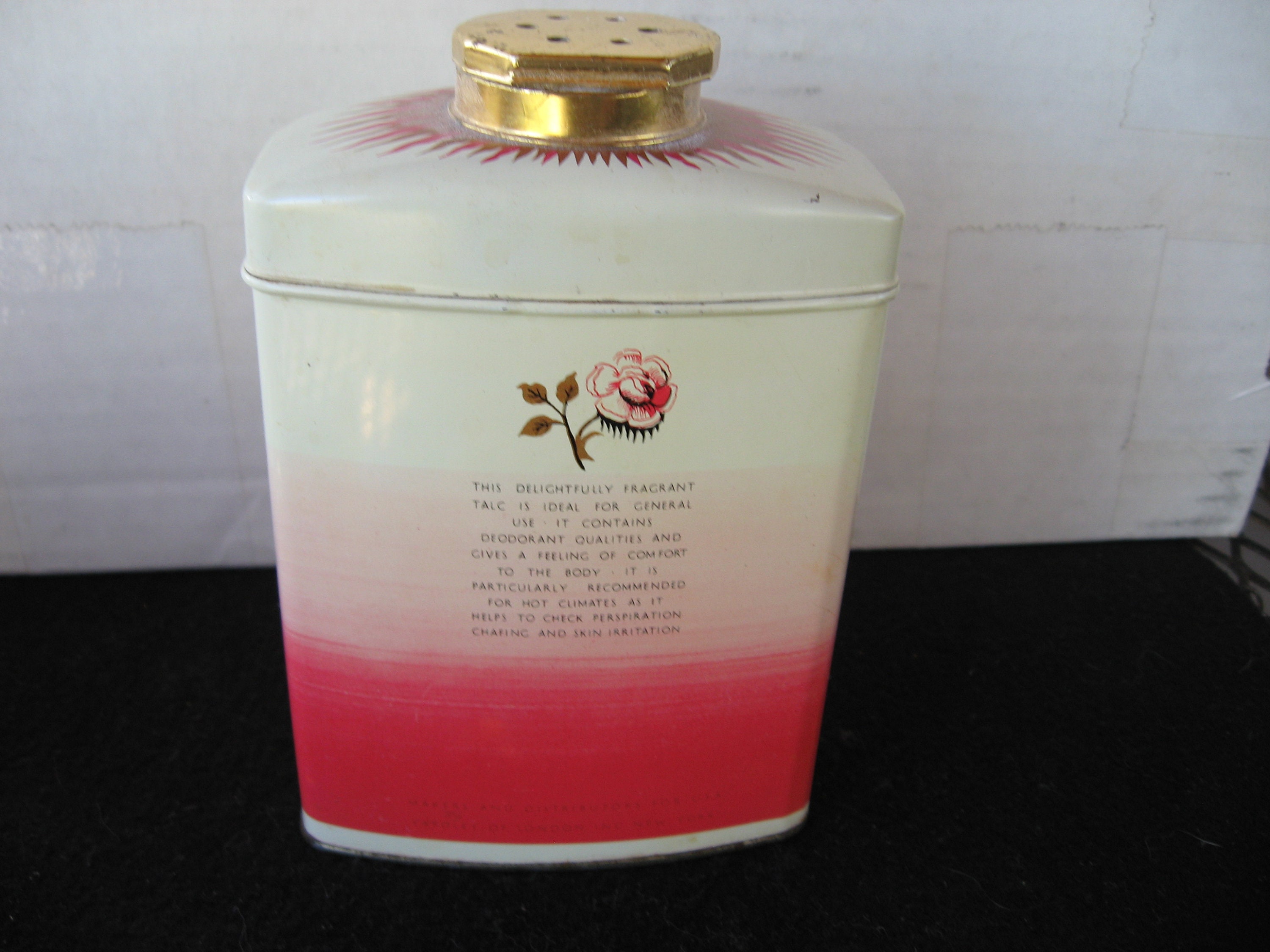 Vintage Yardley Red Roses Talc Powder Tin , Talcum Powder, Red Rose ...