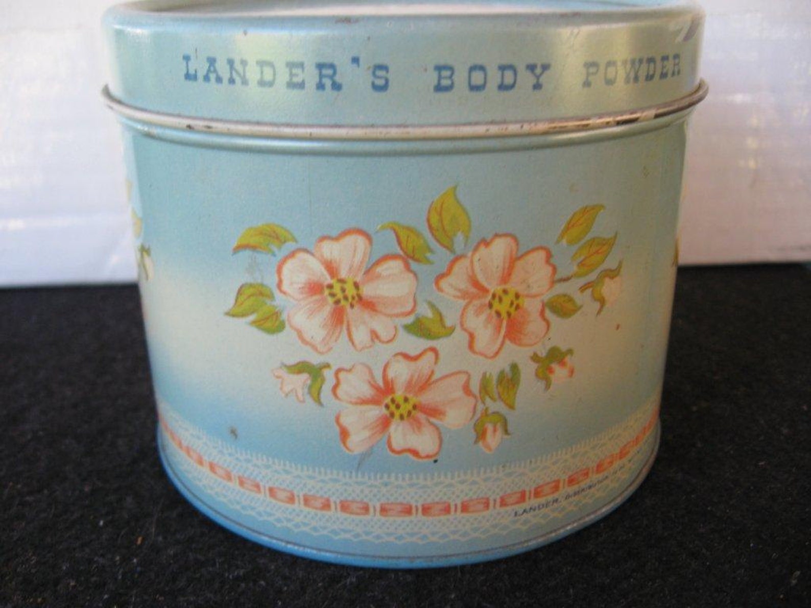 Vintage Spicy Apple Blossom Body Powder Tin by | Etsy
