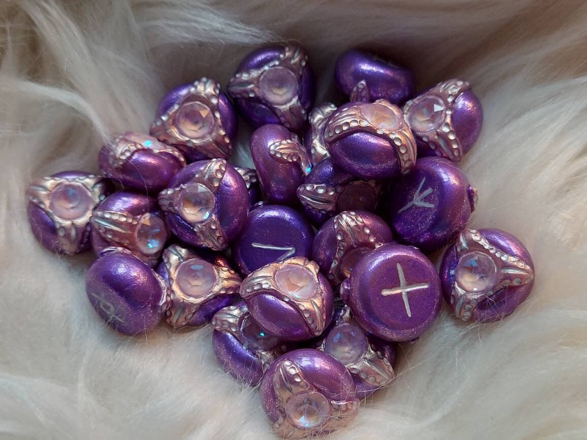 Elder Futhark Rune Set Sigyn's Delight - Etsy