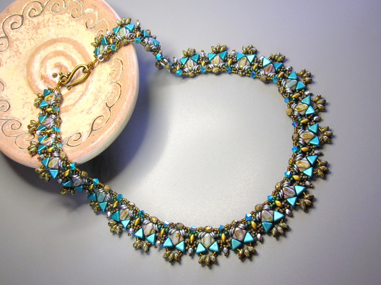 Tutorial - Canyon's River Necklace - Silky, Kheops, Swarovski Bicones ...
