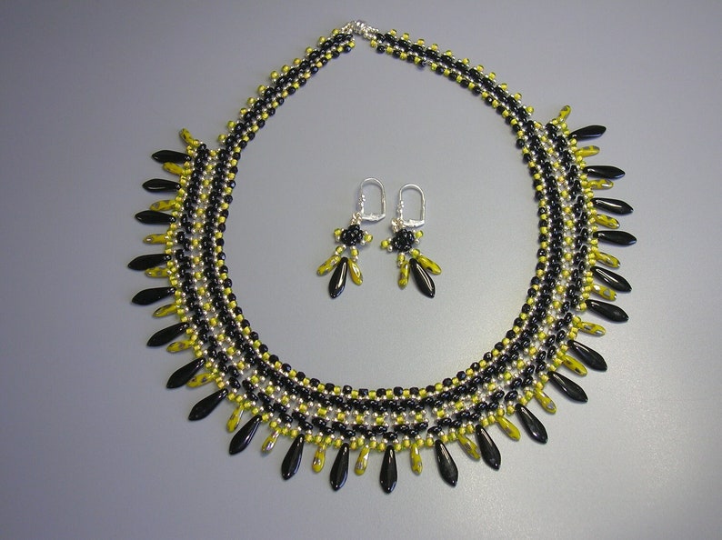 Tutorial Harvest Fragrance Twin and Daggers Beads Tutorial - Etsy
