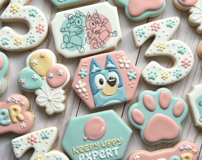 Personalized Bluey Cookies- Pastel Decorated Sugar Cookies - Etsy