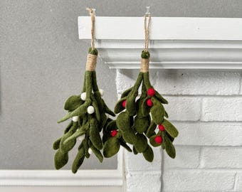 Felt Mistletoe - Etsy