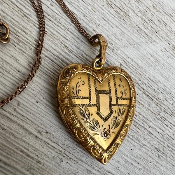 Antique Locket - Etsy