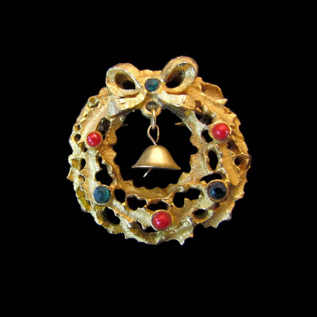 LJM Wreath Brooch Christmas Brooch Christmas Jewelry Holiday Jewelry ...