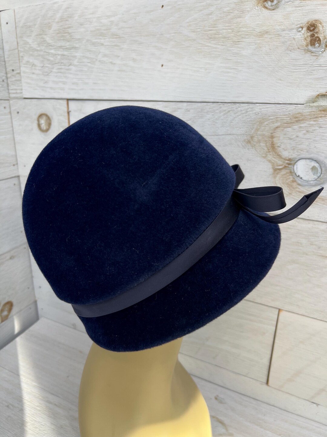 Small Brimmed Blue Velvet Cloche Hat for Women, Riding Hats, Wool Fur ...