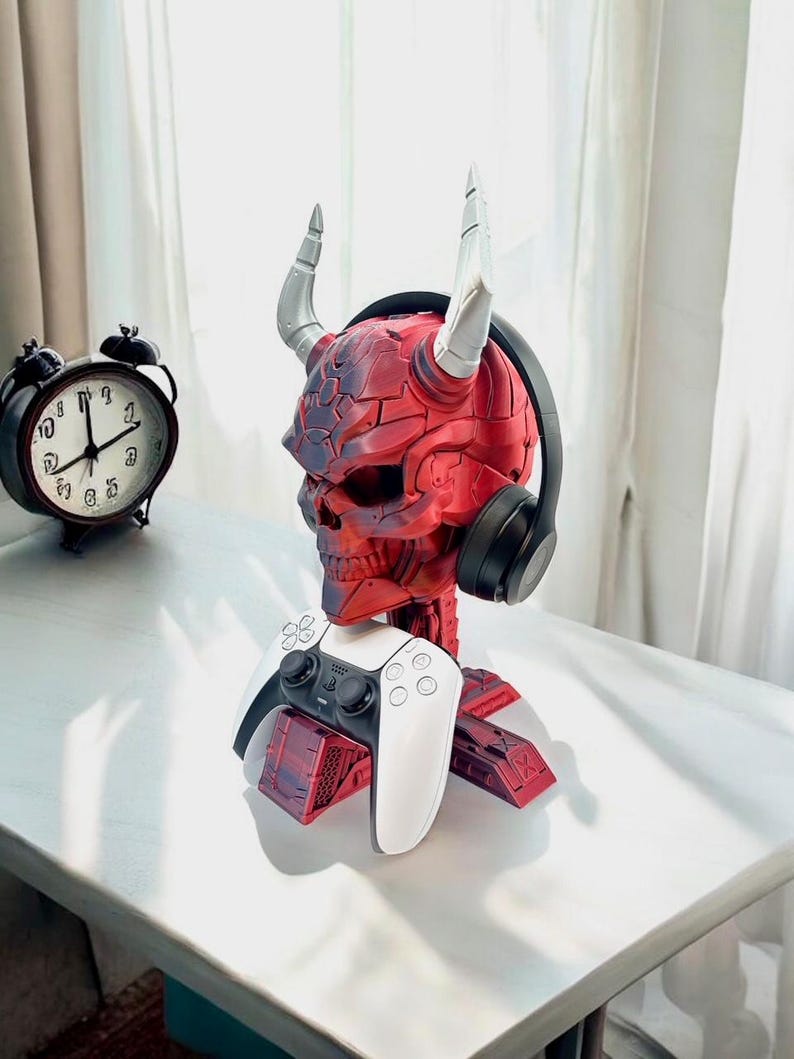 3D Printed Skull Headphone Controller Stand, Color-shifting Silk Gamer ...
