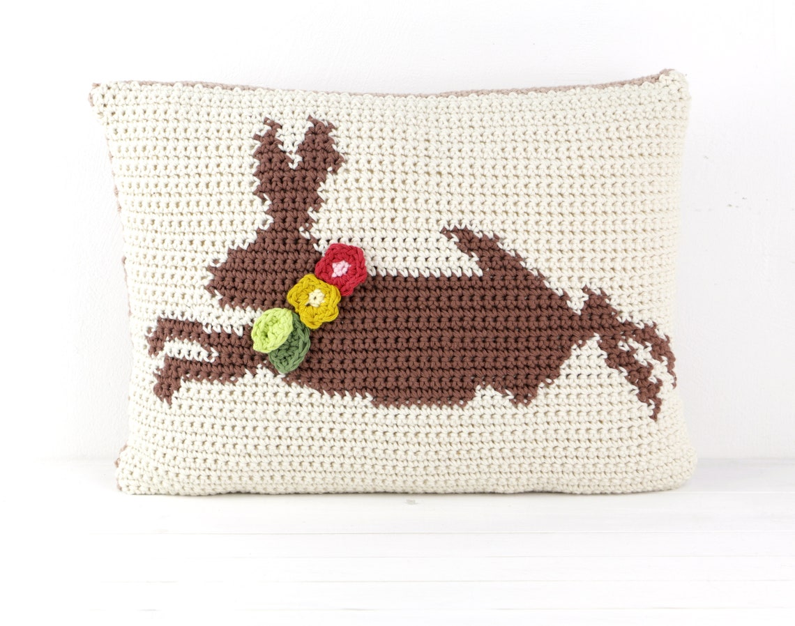 Hare Crochet Cushion, Graphghan Crochet Pattern, Intarsia Crochet ...