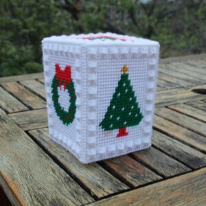 Vintage Needlepoint Tissue Box Cover - Etsy