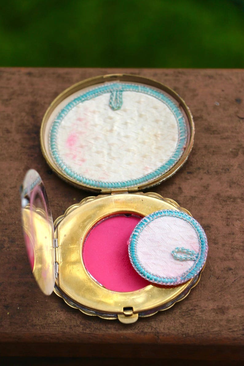 Old Ladies Compact - Etsy
