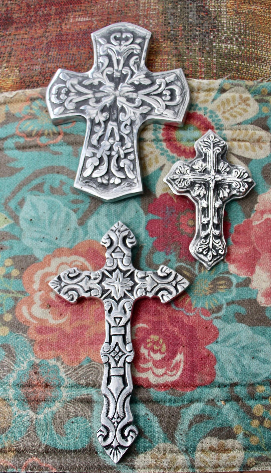 Three Vintage Pewter Crosses - Etsy