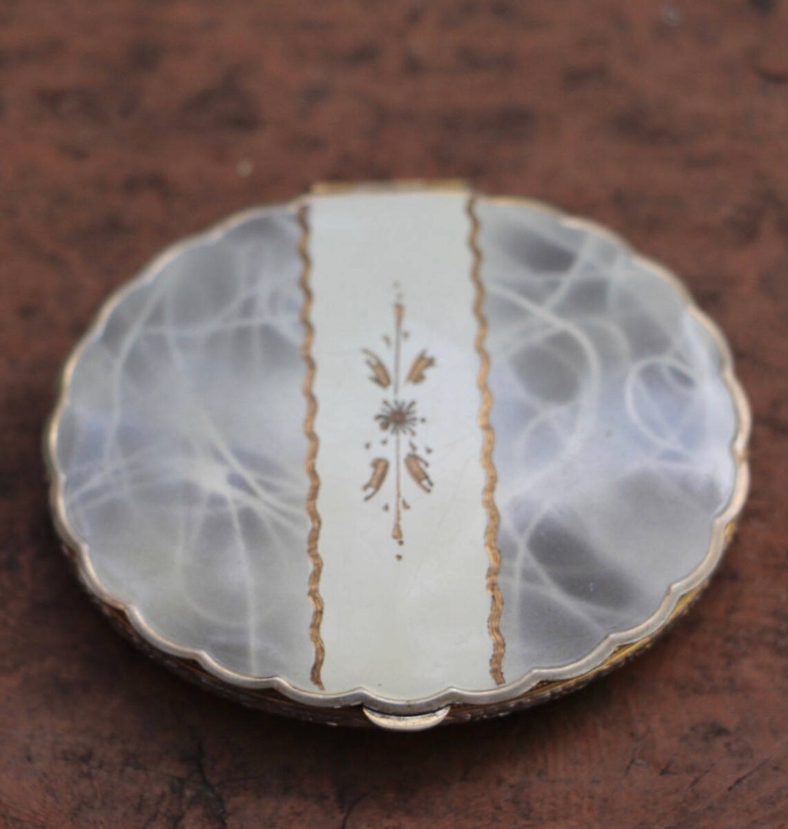 Old Ladies Compact - Etsy