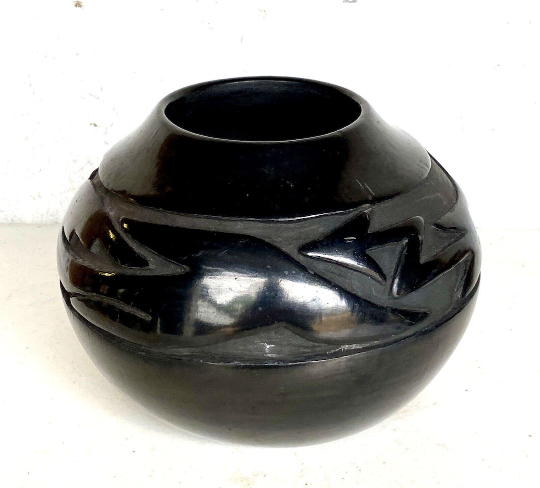 Burnished & Carved Black Avanyu Pottery Bowl, Santa Clara Pueblo, Mida ...