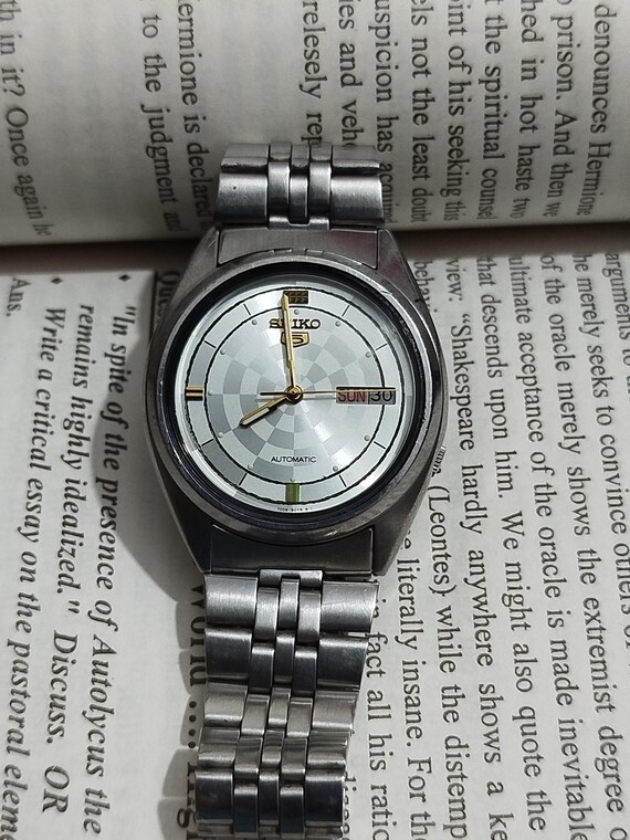 Vintage Seiko 5 Checkered Whirlpool Dial 37MM 7009-31… - Gem