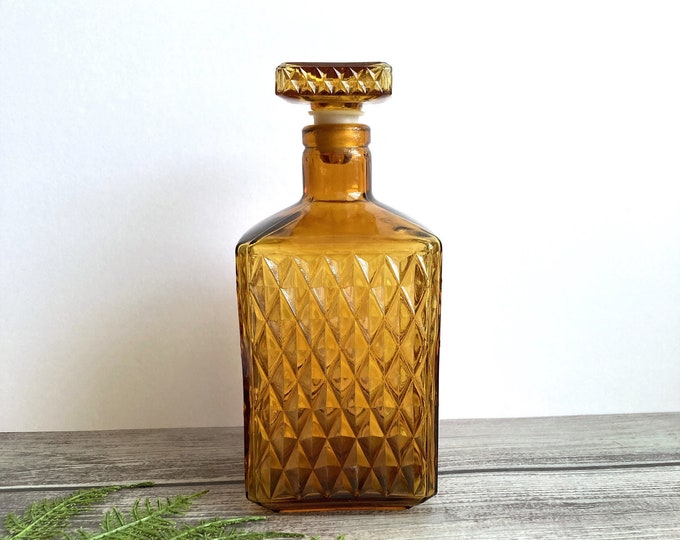 Vintage Diamond Point Amber Glass Decanter With Matching Stopper ...