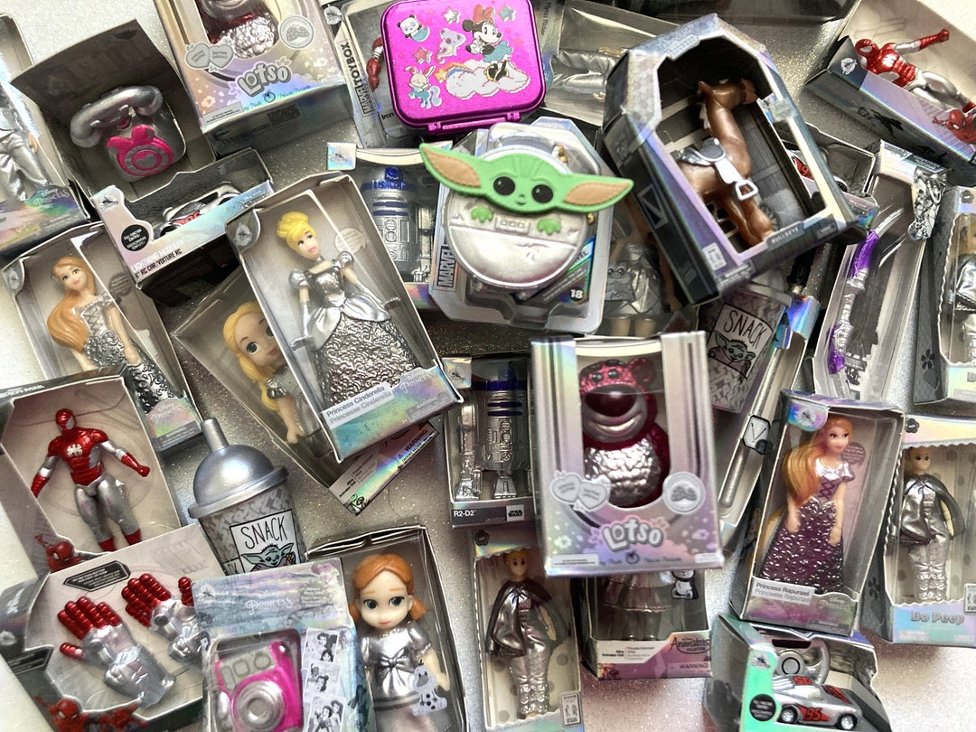 Mini Brands Disney 100 Anniversary Platinum Minis Silver Dollhouse ...